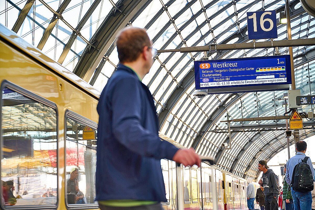Schneller einsteigen dank neuer Technik | S-Bahn Berlin GmbH